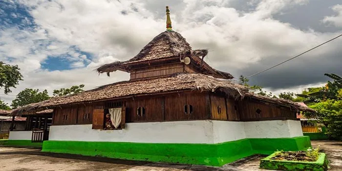 Masjid Wapauwe – Sejarah Masjid Tertua Di Maluku Masjid Wapauwe – Sejarah Masjid Tertua Di Maluku